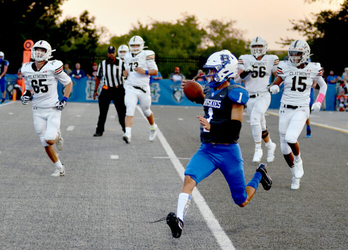 Huskies remember, win | News, Sports, Jobs - The Herald Star